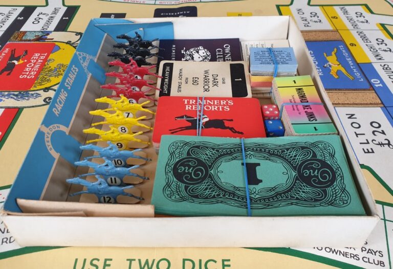 TOTOPOLY Board Game (1950's edition) - Vintage Toys & Games